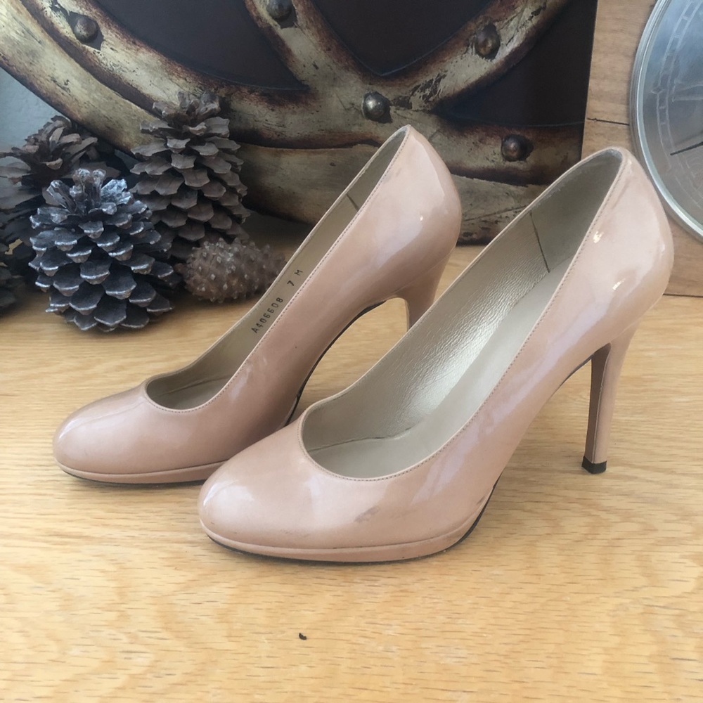 Stuart Weitzman Patent Leather Neutral Pumps - Gem